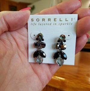 Sorrelli | Jewelry | Sorrelli Hematite Onyx Swarovski Crystal Earri ...